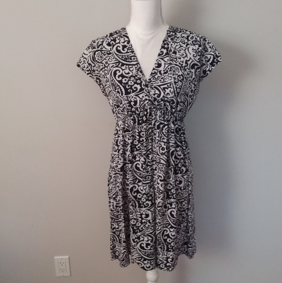 Faded Glory | Dresses | Faded Glory Dress Black White Floral Design ...